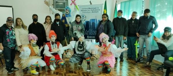 Projeto ‘Dia D Teatro’ é desenvolvido nas escolas municipais de Cruz Alta Projeto ‘Dia D Teatro’ é desenvolvido nas escolas municipais de Cruz Alta